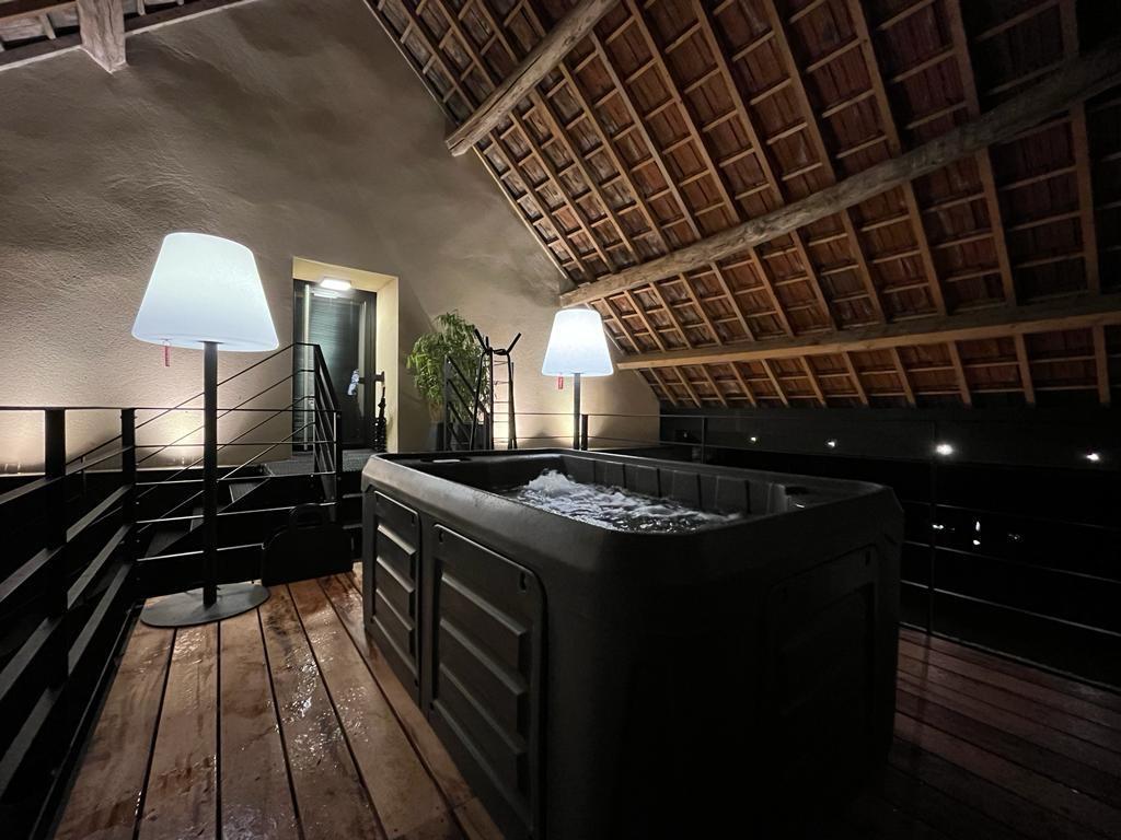 Louise, le spa français 3 places, idéal pour les couples et parfait ...